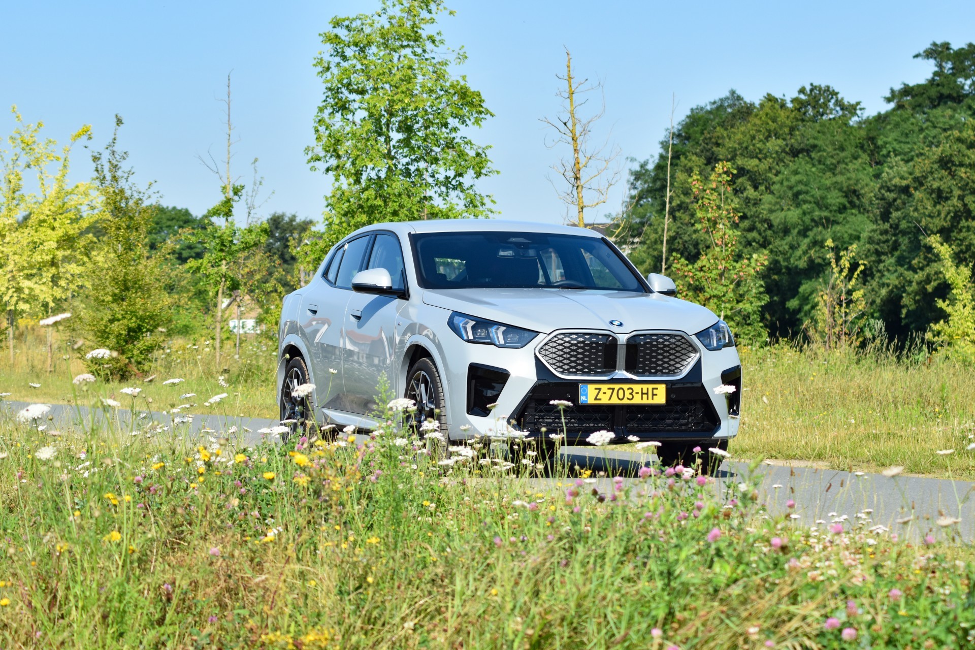 Review BMW iX2 eDrive20: koop 'm met je hart - EV Update